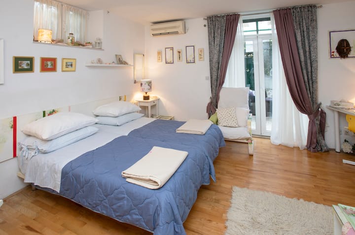 Apartment With Private Terrace - Split Old Town - Split
