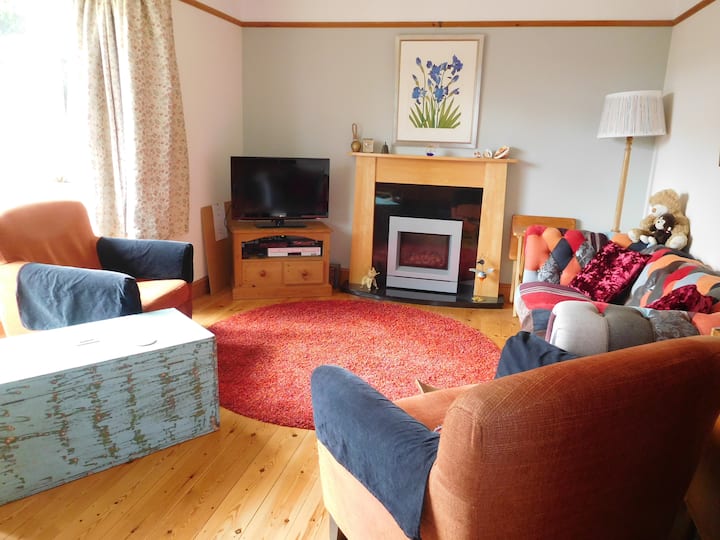 30's Style House In A Quiet Street - Bognor Regis
