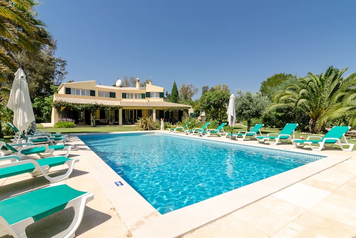 The Retreat - Luxury Villa In Penina - Alvor