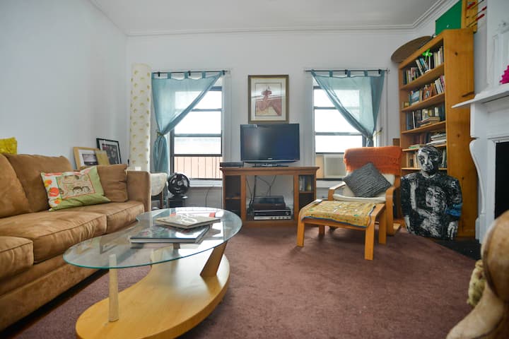 Turn Of The Century Railroad Flat/monthly Or More - Brooklyn, NY