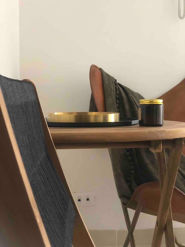 *Modern Studio. Fast Wifi 300mbps + 24h Security - Medellín