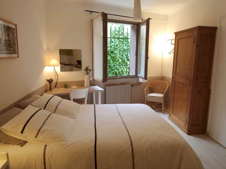 Joli Studio Au Coeur D'uzès - Uzès
