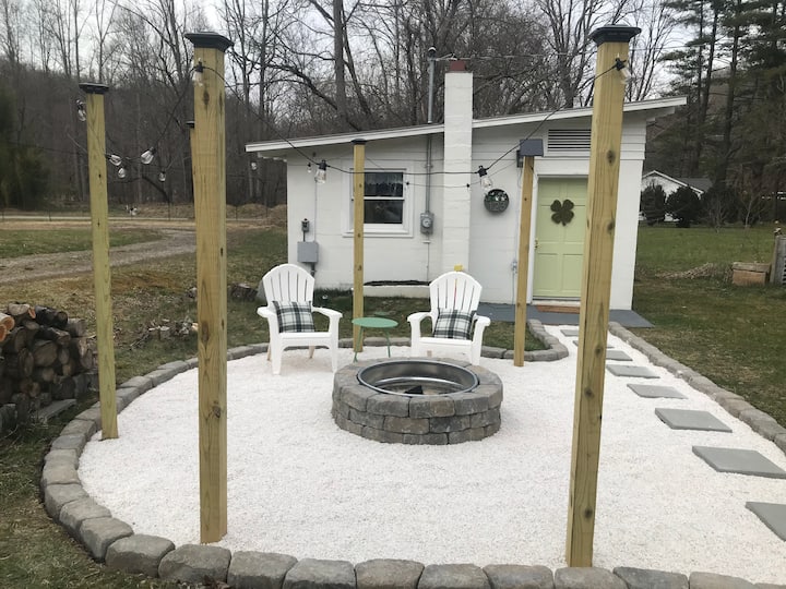 Maggie’s Guest Cottage - Waynesville, NC