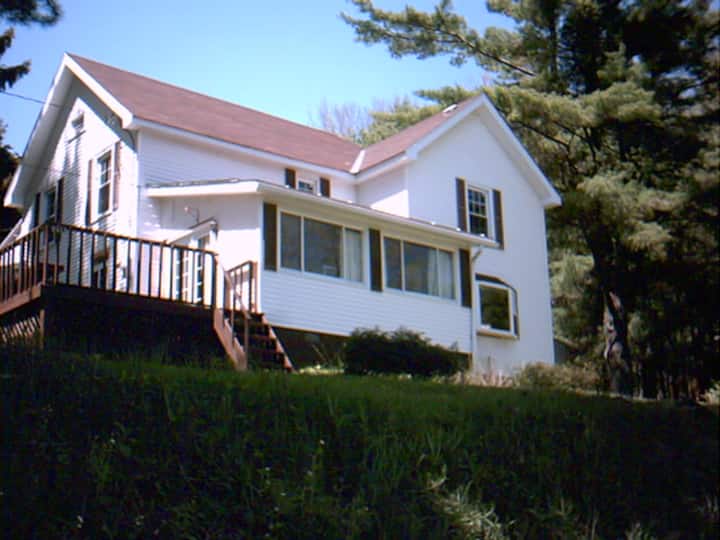 Cooperstown Lakefront Home (Deer Ridge Lodge) - Glimmerglass State Park, Cooperstown