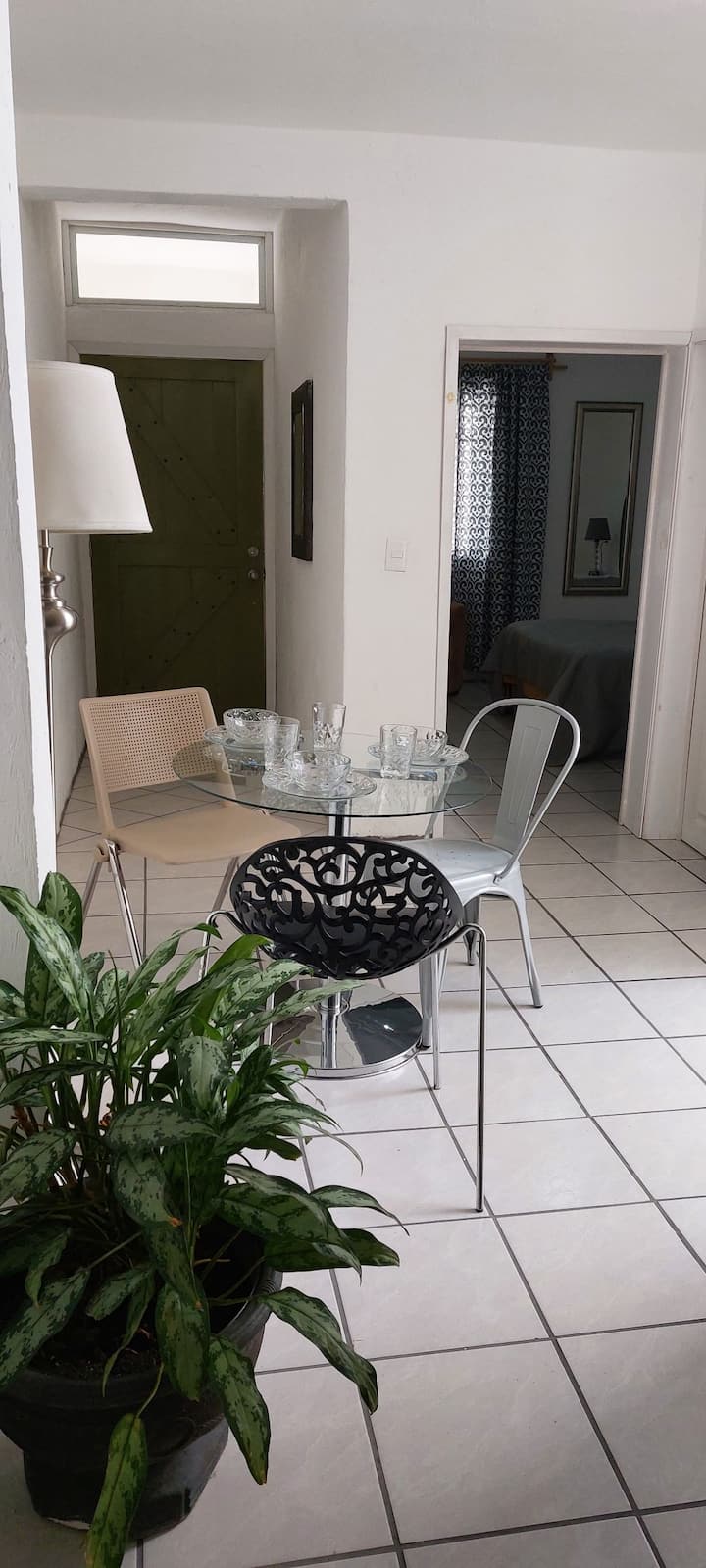 Amplia Habitación Estudio - Guadalajara