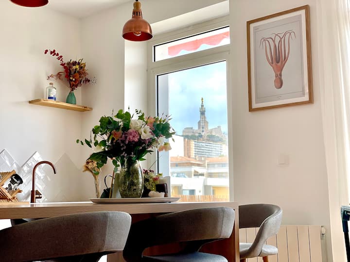 Appart Proche Mer Avec Balcon, Clim Et Parking - Îles du Frioul