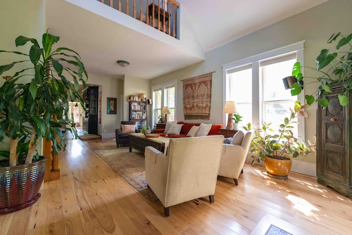 Make Yourself At Home In A Spacious, Clean And Comfortable Downtown Boulder Home - Boulder, CO