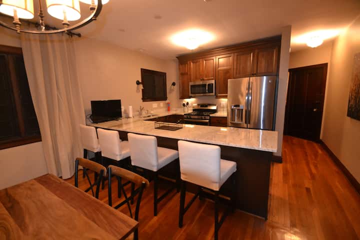 F-3 Corporate Furnished 1 Br Apartment - Cincinnati