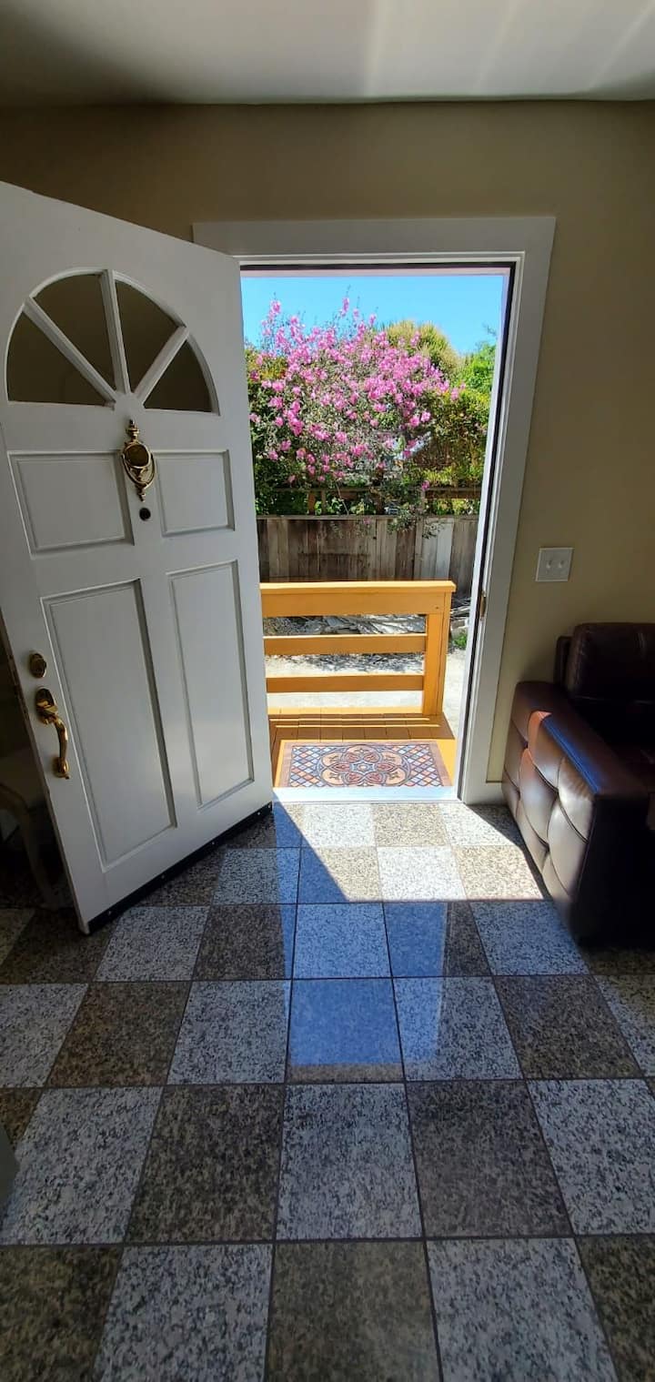 Private Studio Near Uc Berkeley - Berkeley, CA