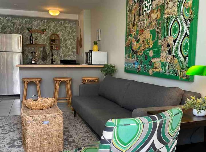 Waikiki Sleeps 4 | Ac | Walk To Beach & Shops - Honolulu