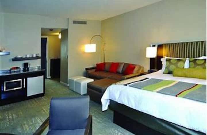 San Francisco Union Square Donatello - Chase Center