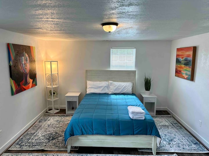 Fully Equipped Apartment In Central Location - Hickory, NC
