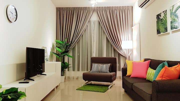 Near Mid Valley | Wifi Netflix | Modern & Chic - Kuala Lumpur