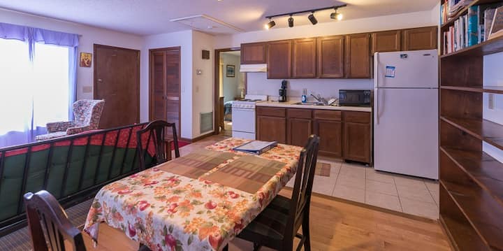 Enjoy Country Living In Carrboro - Chapel Hill, NC