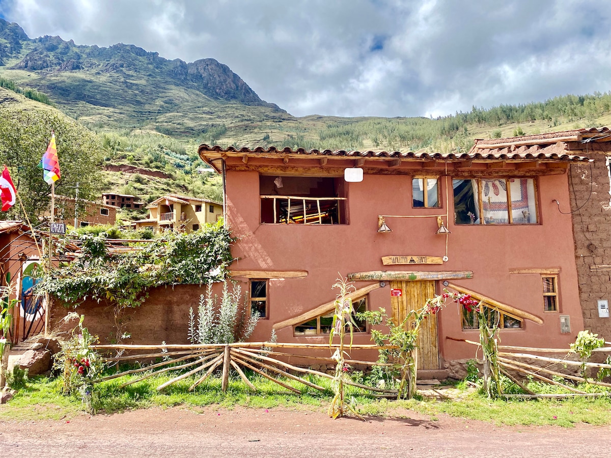 Single room in a medical hostel - Cottages for Rent in Cusco, Pisac ...