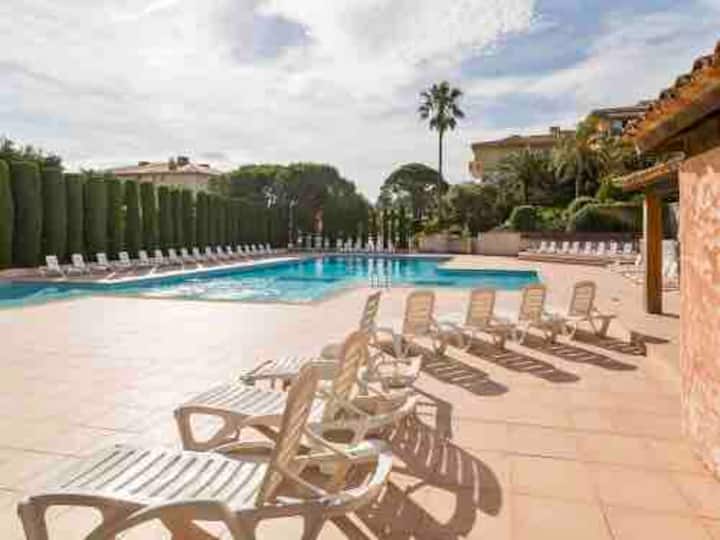 Saint Tropez Centre: Studio Balcon Et Piscine - Saint-Tropez