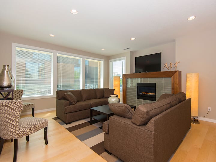 Zen Modern In Historic N Miss. Area/ Sanitized!! - Moda Center