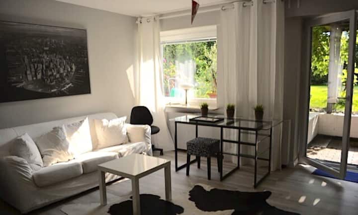 Schöner Wohnen Mit Eigener Terrasse Und Garten - Erkrath