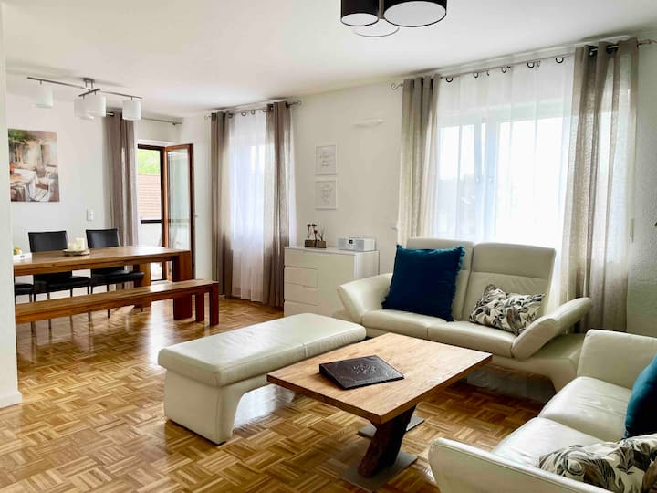 Hopfenglück, Traumhafte, Neu Renovierte, 90qm Fewo - Tettnang