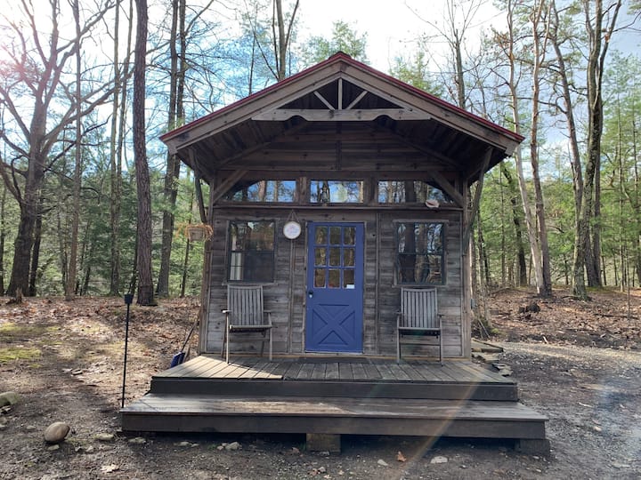 Merlin's Cabin At Stone Mountain Farm In New Paltz - New Paltz, NY
