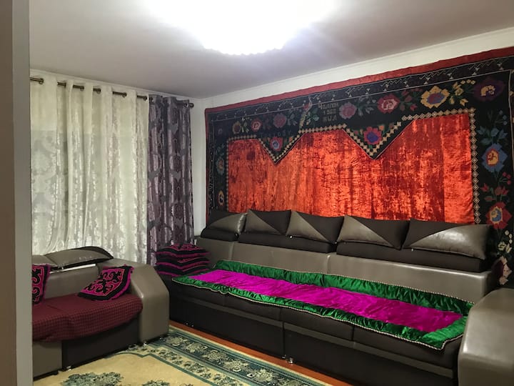 Guesthouse Kagan In Toktogul - 吉爾吉斯