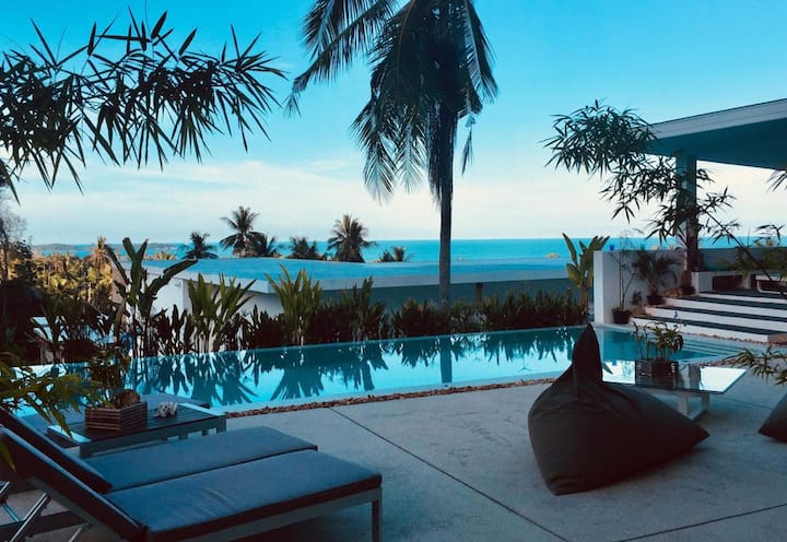 La Villa Noi Vue Mer . Proche Plage . 3 Chambres. - Ko Samui