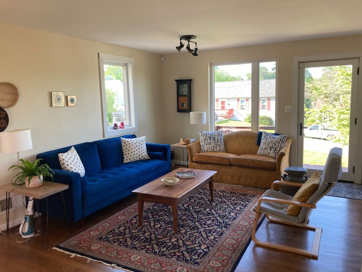 Stunning Belmont 4 Bdrm. Sleeps 12. Uva Grad Wknd! - Charlottesville, VA