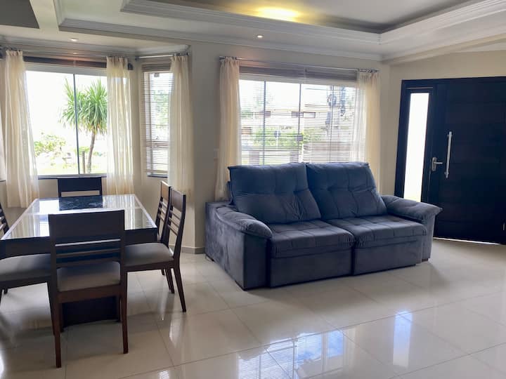 Casa Espaçosa Para Famílias Na Praia De Garopaba - Garopaba