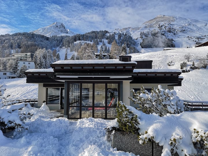 Wef-luxurious, Spacious & Charming Attic Apartment - Davos