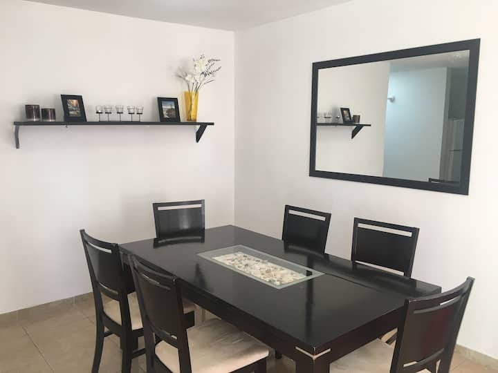 L Casa Ramos Arizpe Un Piso Cerca Zona Industrial - Saltillo