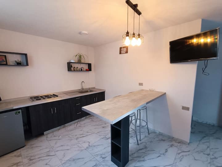 ¡Estudio Con Todos Los Servicios Incluidos! - San Pedro Cholula