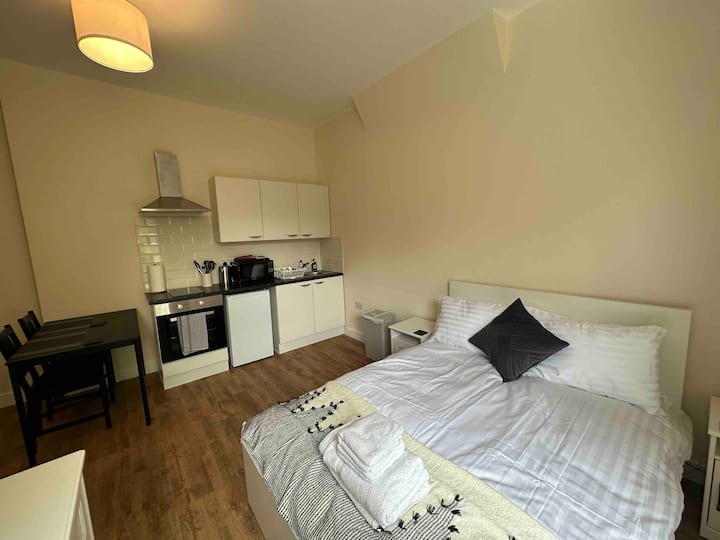 Brand New Spacious City Centre - Derby, UK