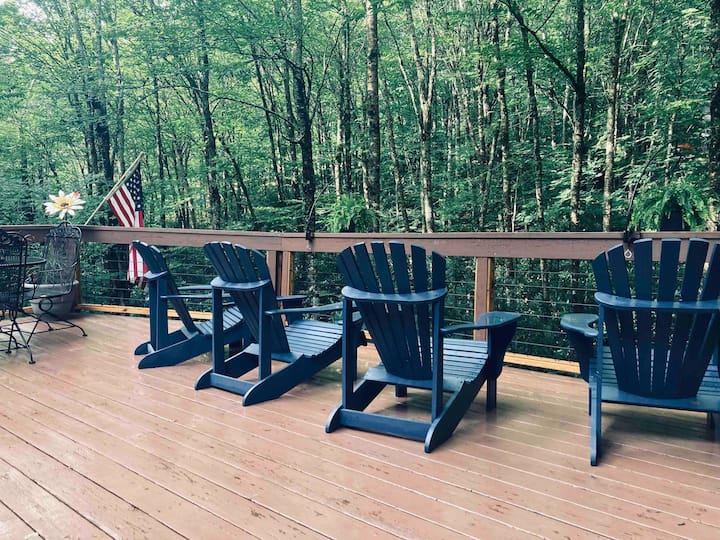 The Creek Side Cub House - Beech Mountain, NC