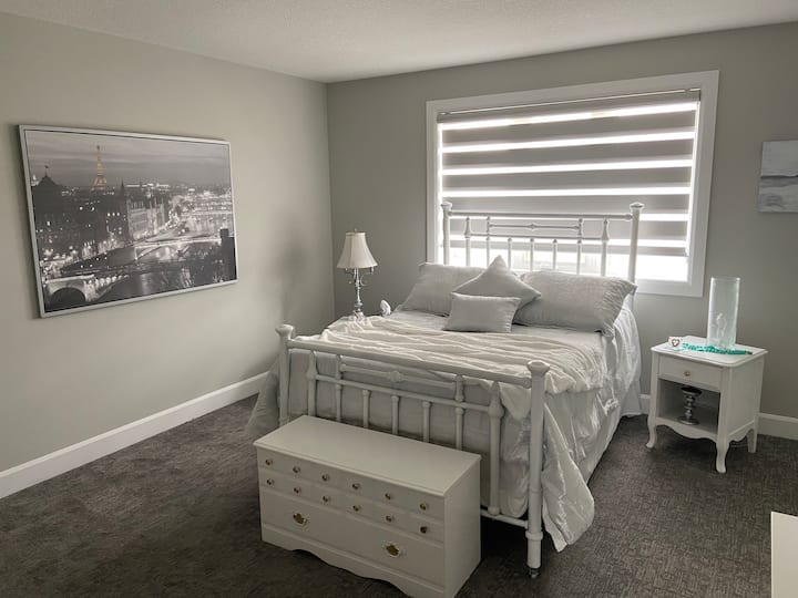 The White Diamond Bedroom - St. Thomas