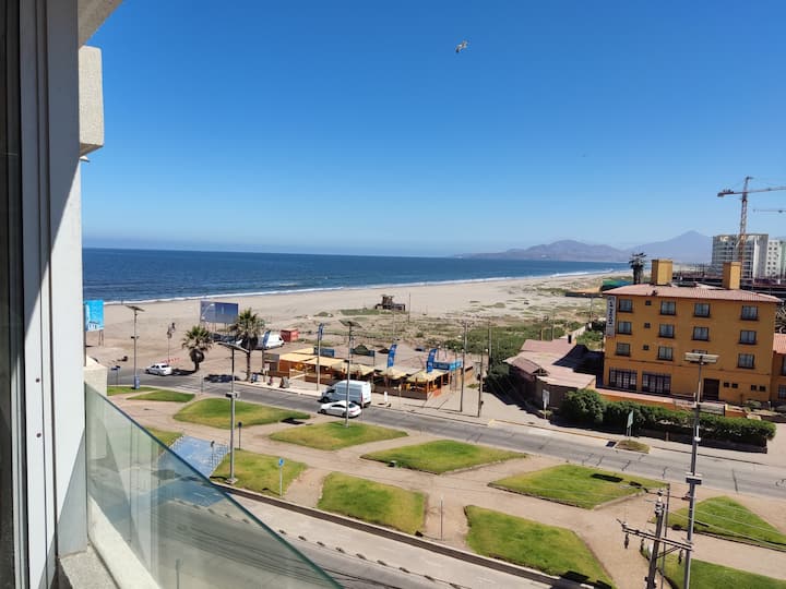 Departamento Frente Al Mar/tv Cable/wiffi - La Serena