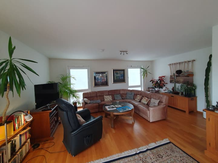 Schickes Penthouse Mit Terrasse Und Tiefgarage - Aachen