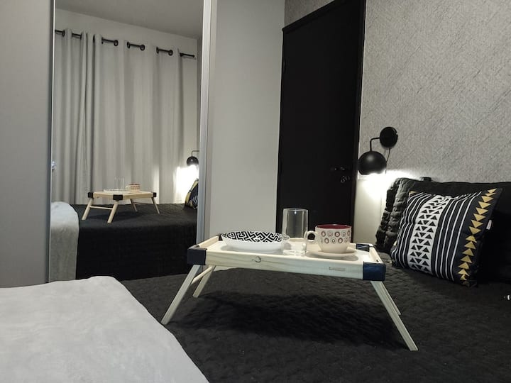 Apê 1 Quarto C/ Ar-c. Próx. Ao Smartfit Quintino - Londrina