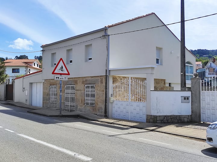 Casa Con Jardín A 150 M. Cala Playa De Placeres - Pontevedra