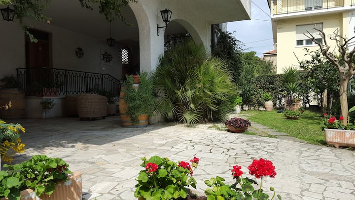 Appartamento A 100 Mt. Dal Mare - Pineto
