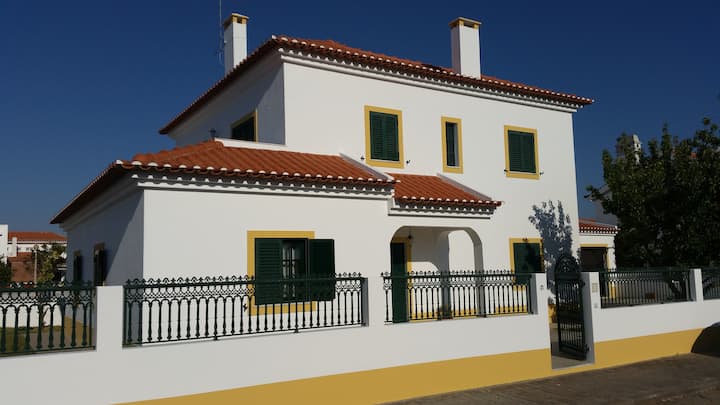 Lagoa Santo Andre, 3 Bedrooms Family House - Santiago do Cacém