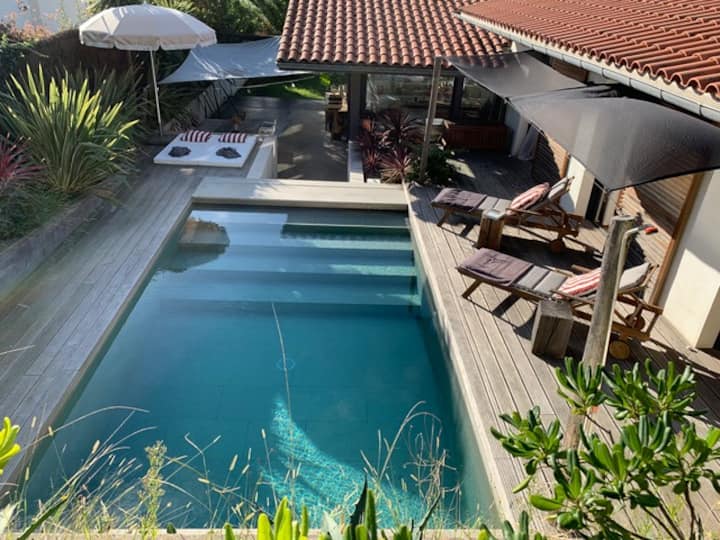 Jolie Maison Contemporaine Avec Jardin Et Piscine - Anglet