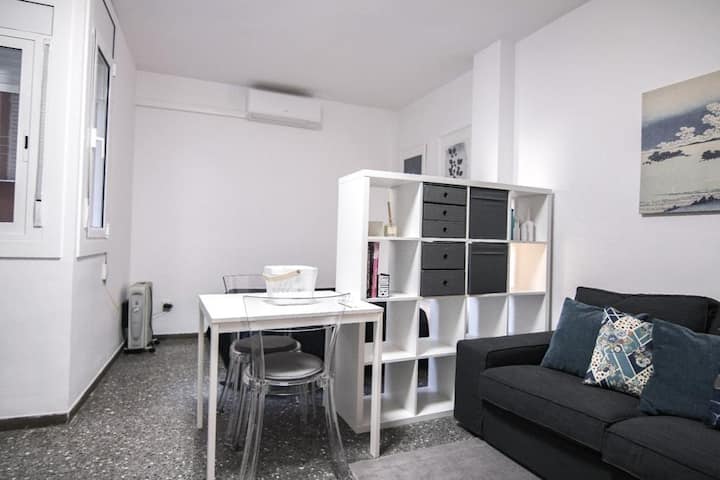 Cozy Studio At Eixample - Barcelona