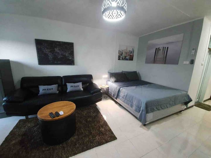 Middle Of Nimman Condo R.606 - Chiang Mai