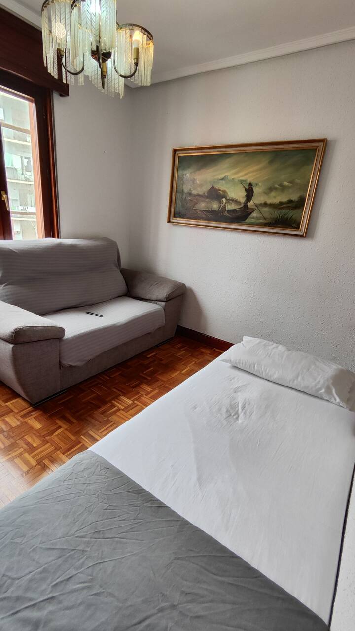 Luminosa Y Cómoda Habitación. - Bilbao