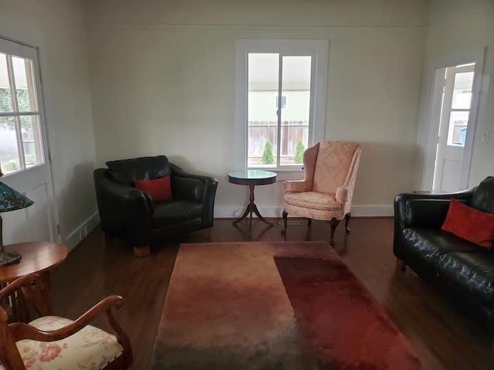 Historic Remodeled Country Home 3 Bdrm-2 1/2 Bath - Modesto, CA