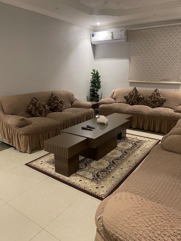 شقة تبعد عن المسجد النبوي 4 كم دخول ذاتي(9) - Madinah