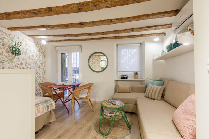 Cozy Studio At Plaza Catalunya - Barcelone