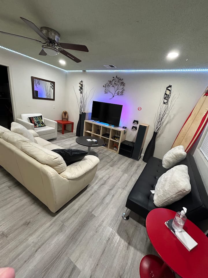 2  Bedroom/1bath Kitchen House With Parking - San Jose, CA