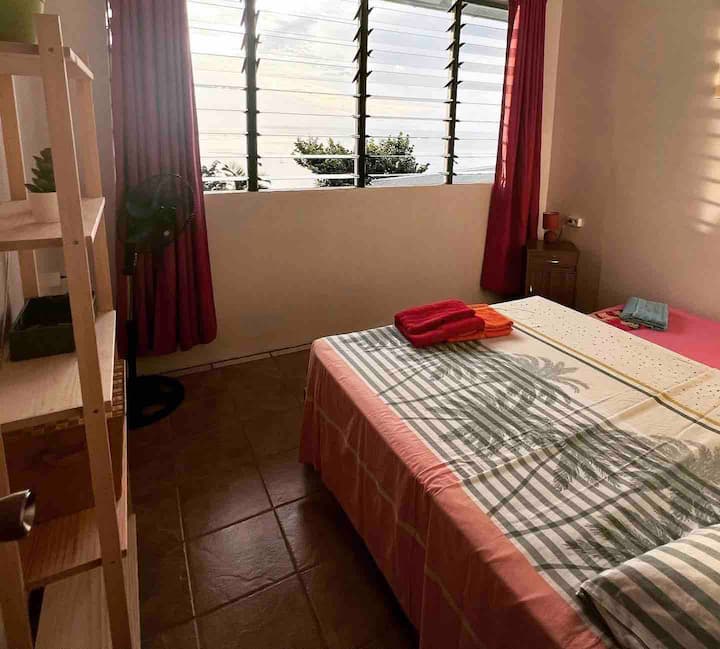 Chambre Pour 3 Voyageurs En Backpackers - Polynésie française