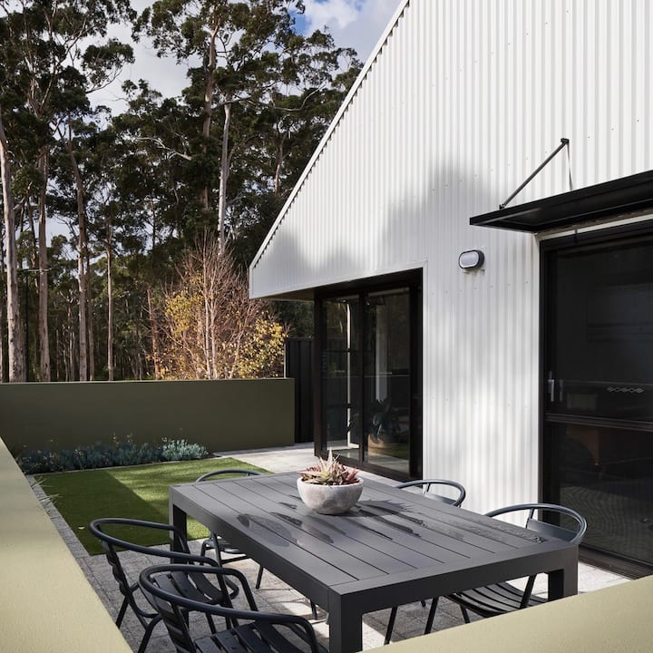 Berms And Barrels | Forest Views | Walk To Town - Margaret River